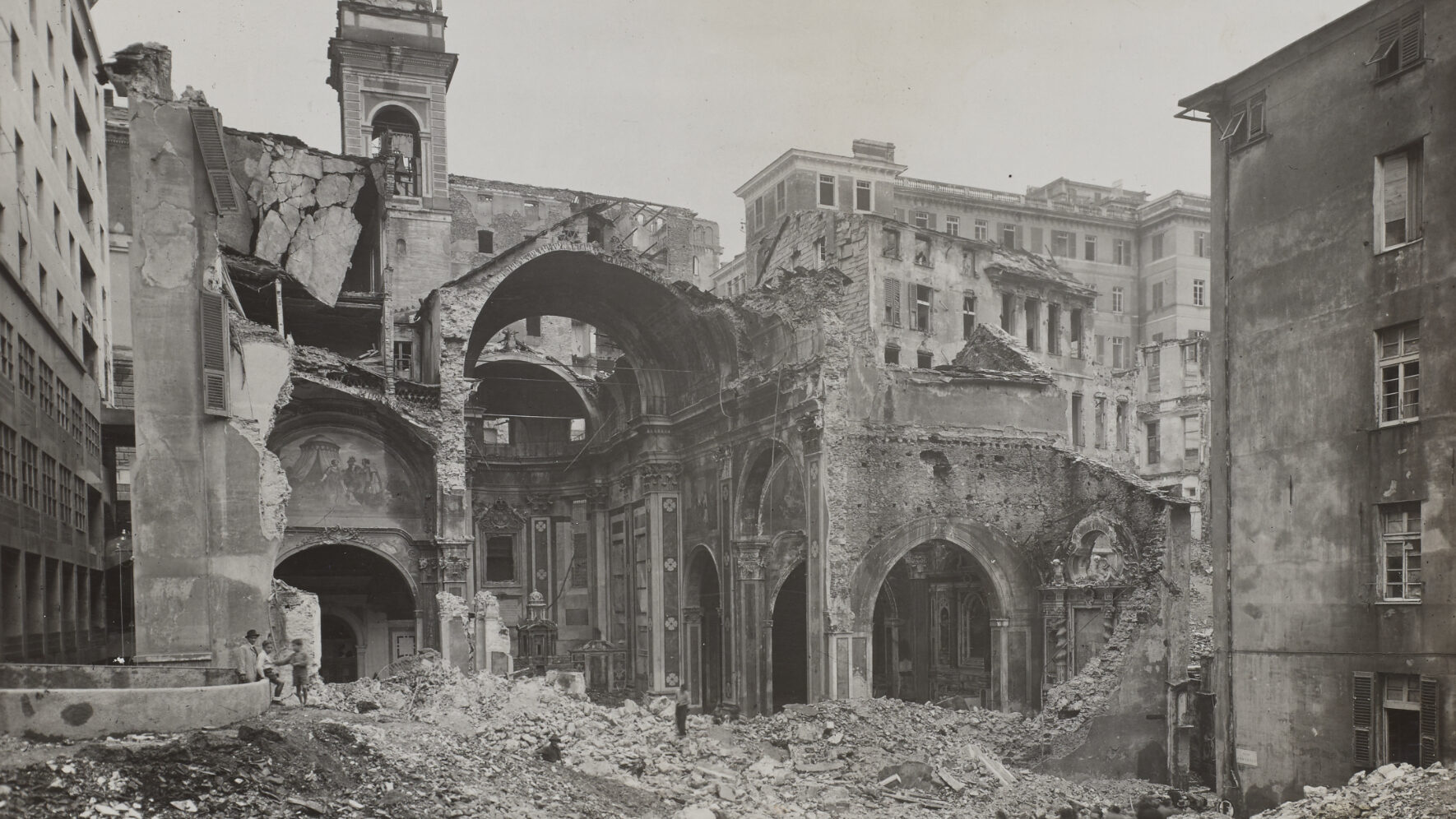 The Courtauld unveils its Conway Library photographic collection online ...